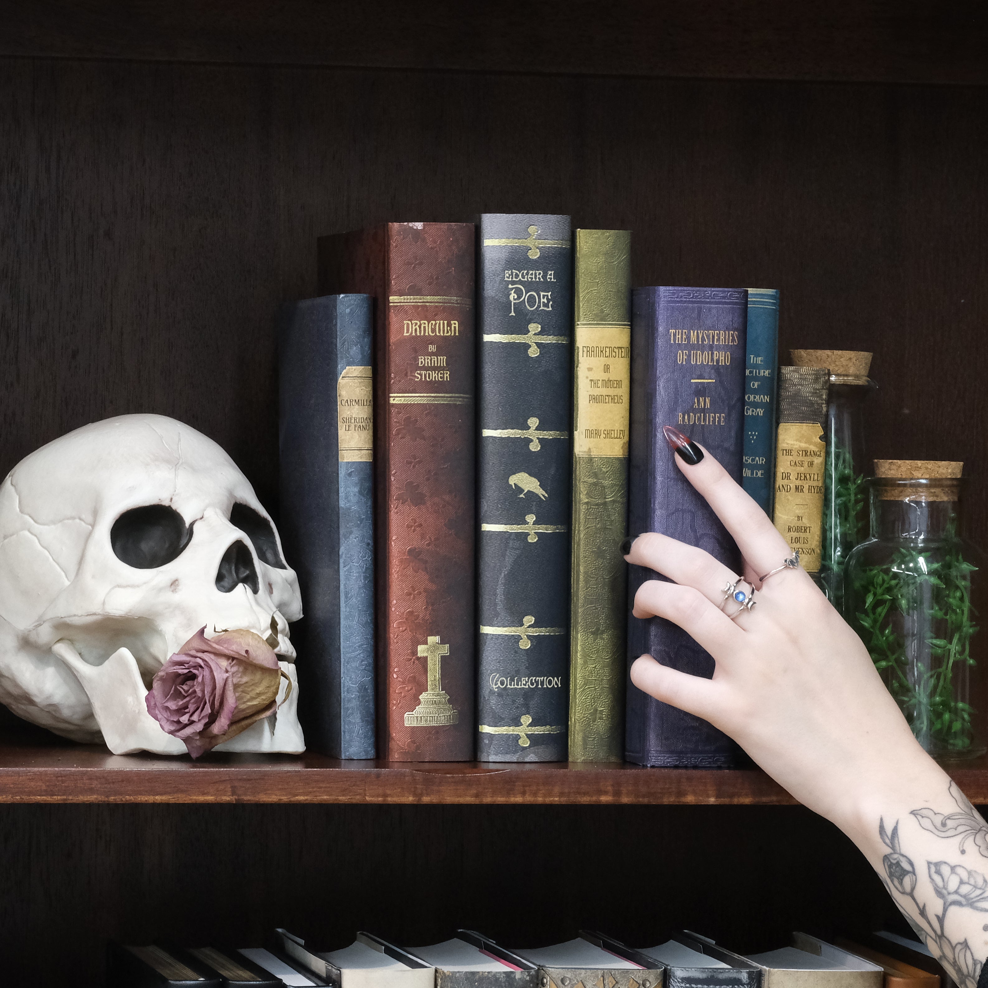 Creepy Gothic Library Best Modern Gothic Horror You Need To Read ASAP